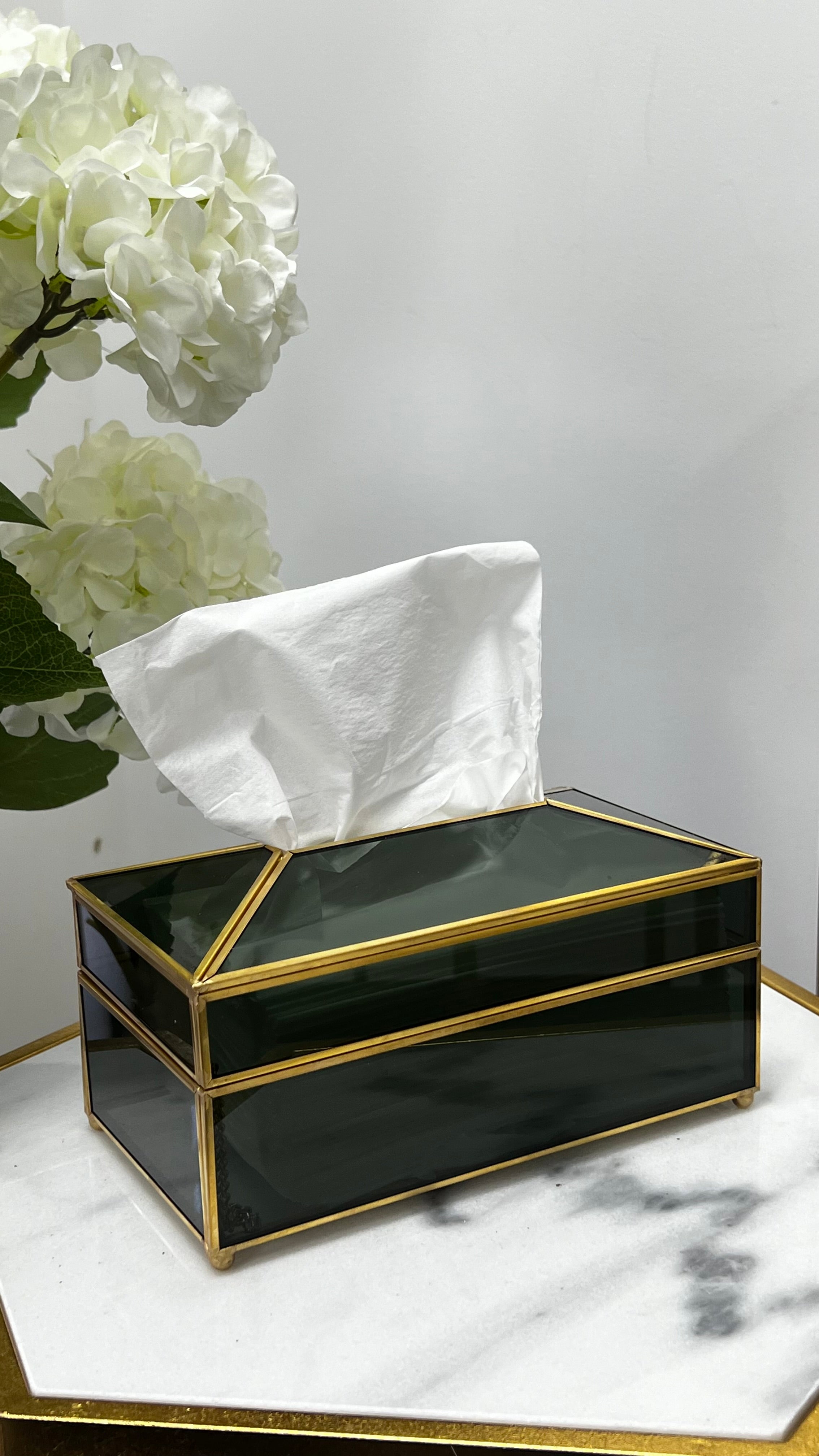 Mercury smoked black/Gold tissue box– Luscious Homewares